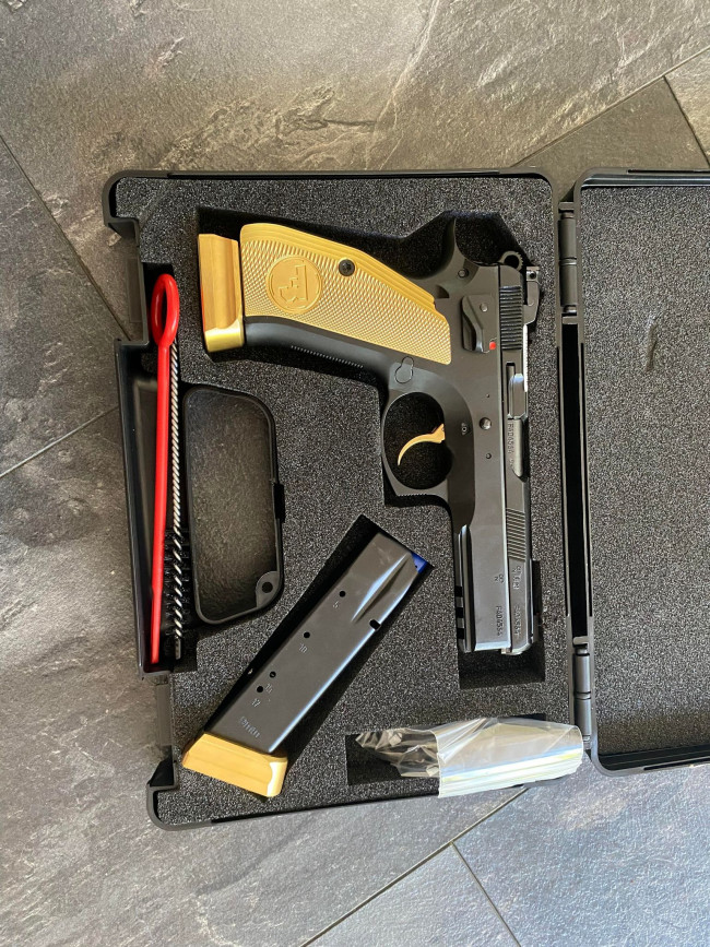 CZ - 75 SP-01 - SHADOW - 85th Anniversary edition Canada